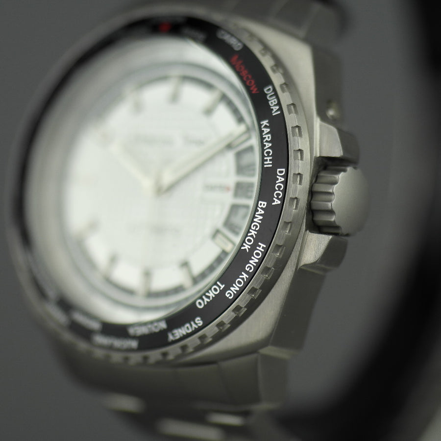 Moscow Time a world timer Gent's Automatic wrist watch with bracelet ...